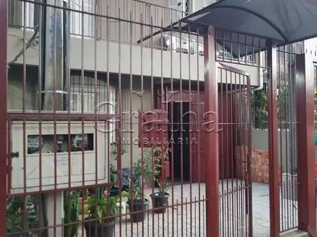 Casa / Sobrado para Venda em Porto Alegre/RS Santana 4 Quartos