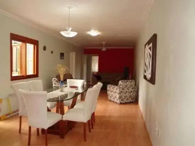 Casa / Sobrado para Venda em Porto Alegre/RS Santana 4 Quartos