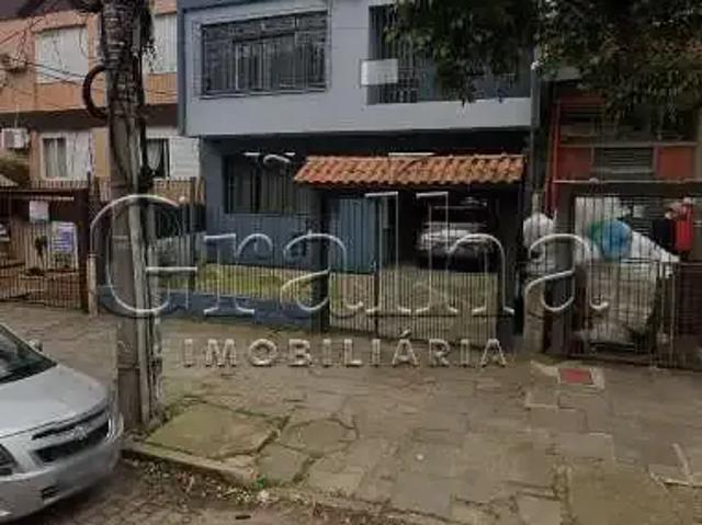 Casa / Sobrado para Venda em Porto Alegre/RS Santana 6 Quartos