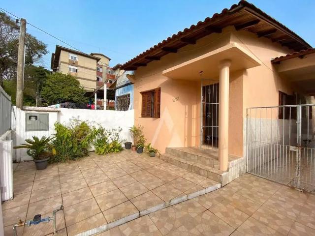 Casa / Sobrado para Venda em Porto Alegre/RS Santo Antônio 1 Quartos
