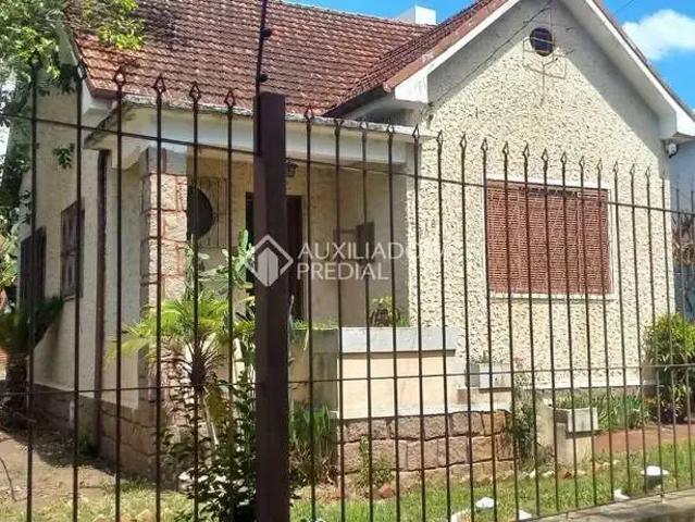Casa / Sobrado para Venda em Porto Alegre/RS Santo Antônio 1 Quartos
