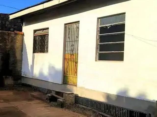 Casa / Sobrado para Venda em Porto Alegre/RS Santo Antônio 1 Quartos