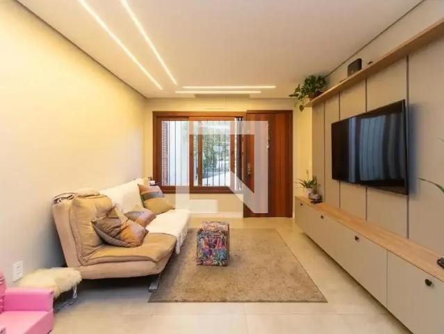 Casa / Sobrado para Venda em Porto Alegre/RS Santo Antônio 2 Quartos