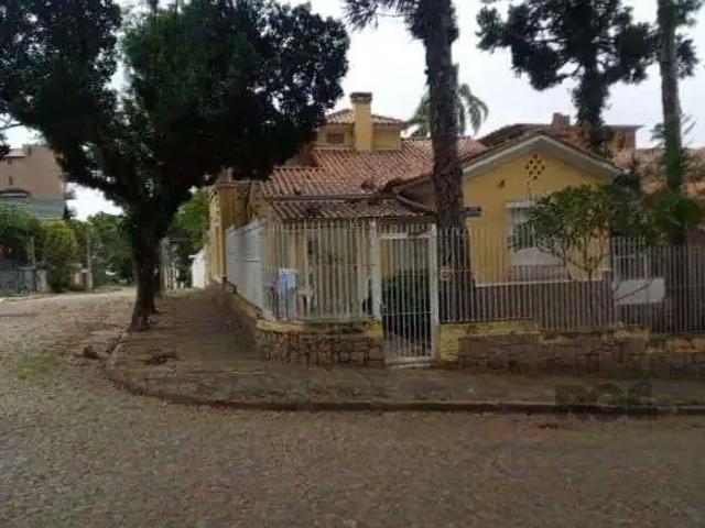 Casa / Sobrado para Venda em Porto Alegre/RS Santo Antônio 3 Quartos