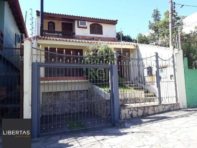 Casa / Sobrado para Venda em Porto Alegre/RS Santo Antônio 3 Quartos
