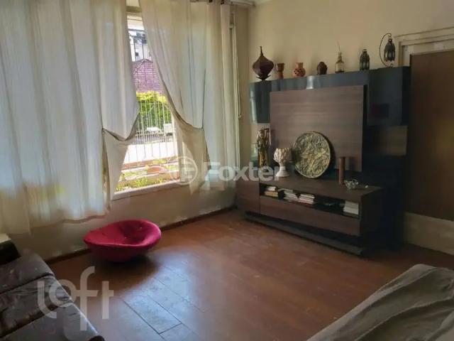 Casa / Sobrado para Venda em Porto Alegre/RS Santo Antônio 3 Quartos