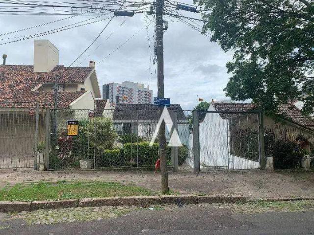 Casa / Sobrado para Venda em Porto Alegre/RS Santo Antônio 3 Quartos