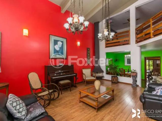Casa / Sobrado para Venda em Porto Alegre/RS Santo Antônio 3 Quartos