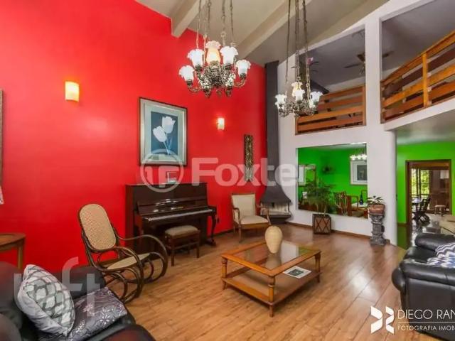 Casa / Sobrado para Venda em Porto Alegre/RS Santo Antônio 3 Quartos