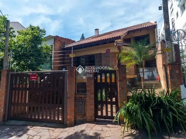 Casa / Sobrado para Venda em Porto Alegre/RS Santo Antônio 3 Quartos