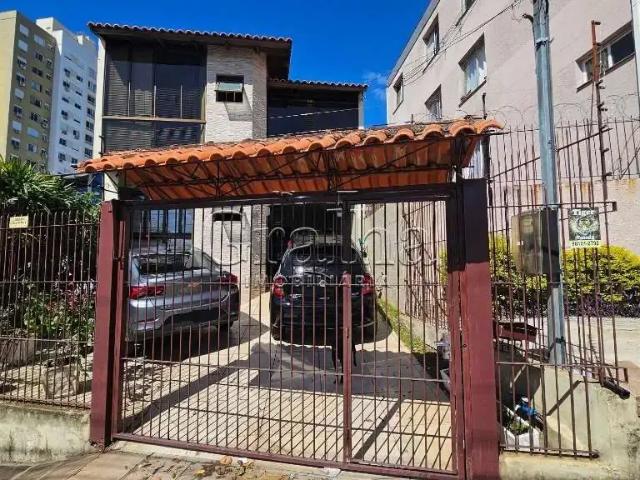 Casa / Sobrado para Venda em Porto Alegre/RS Santo Antônio 3 Quartos