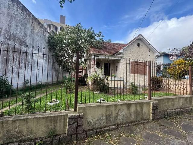 Casa / Sobrado para Venda em Porto Alegre/RS Santo Antônio 3 Quartos