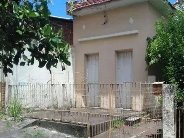 Casa / Sobrado para Venda em Porto Alegre/RS Santo Antônio 3 Quartos