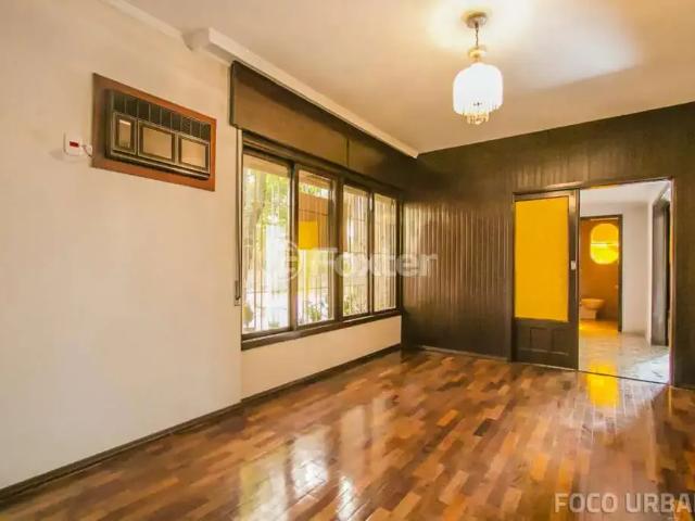 Casa / Sobrado para Venda em Porto Alegre/RS Santo Antônio 4 Quartos