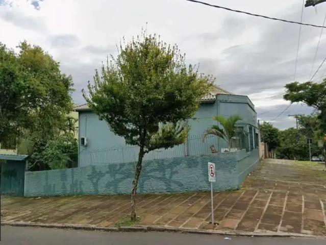 Casa / Sobrado para Venda em Porto Alegre/RS Santo Antônio 4 Quartos