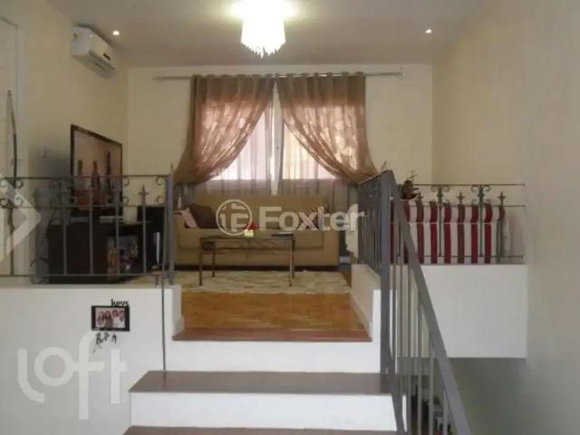Casa / Sobrado para Venda em Porto Alegre/RS Santo Antônio 4 Quartos