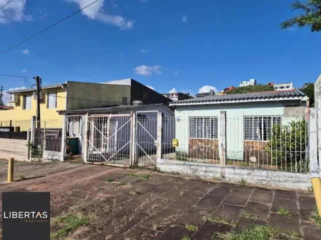 Casa / Sobrado para Venda em Porto Alegre/RS Santo Antônio 8 Quartos