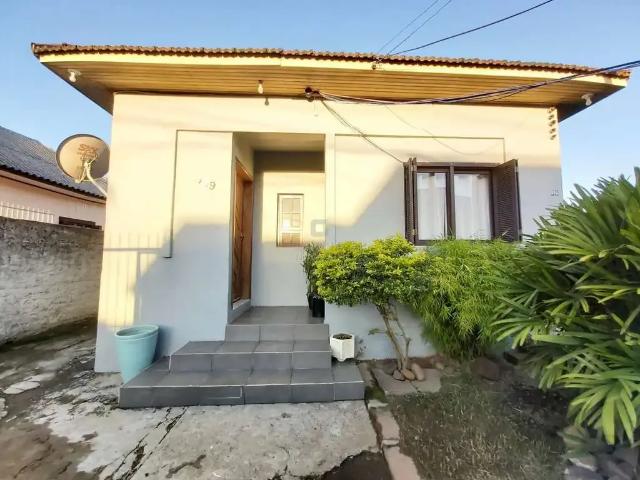Casa / Sobrado para Venda em Porto Alegre/RS Sarandi 2 Quartos