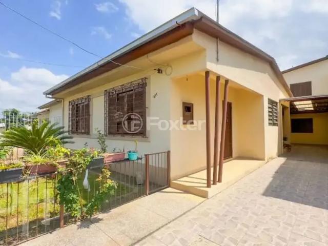 Casa / Sobrado para Venda em Porto Alegre/RS Sarandi 2 Quartos