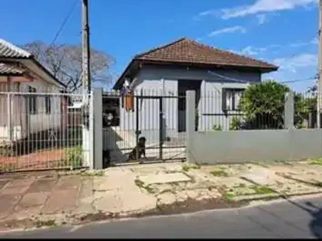 Casa / Sobrado para Venda em Porto Alegre/RS Sarandi 2 Quartos