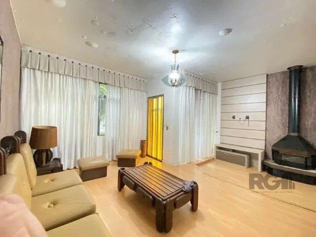 Casa / Sobrado para Venda em Porto Alegre/RS Sarandi 2 Quartos