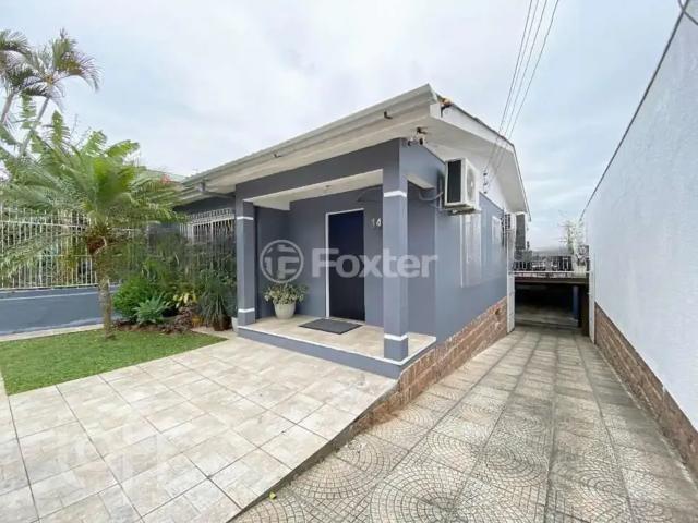 Casa / Sobrado para Venda em Porto Alegre/RS Sarandi 2 Quartos