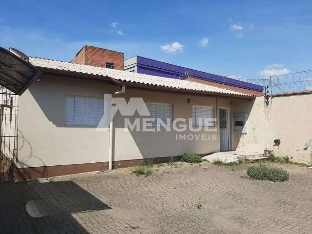 Casa / Sobrado para Venda em Porto Alegre/RS Sarandi 2 Quartos