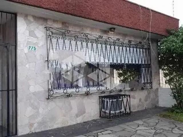 Casa / Sobrado para Venda em Porto Alegre/RS Sarandi 2 Quartos