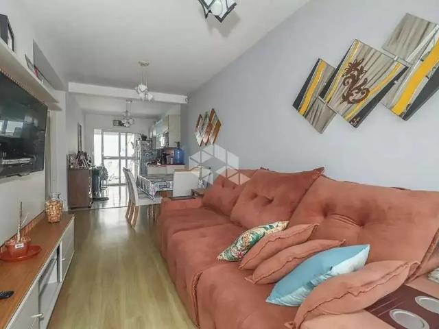 Casa / Sobrado para Venda em Porto Alegre/RS Sarandi 2 Quartos