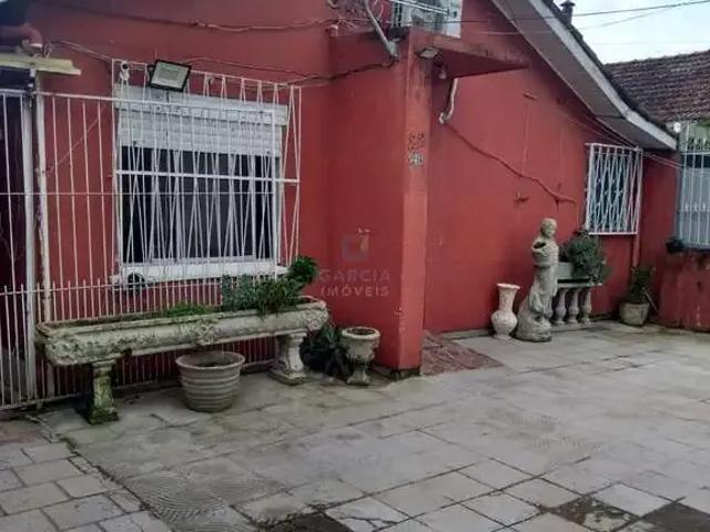 Casa / Sobrado para Venda em Porto Alegre/RS Sarandi 2 Quartos