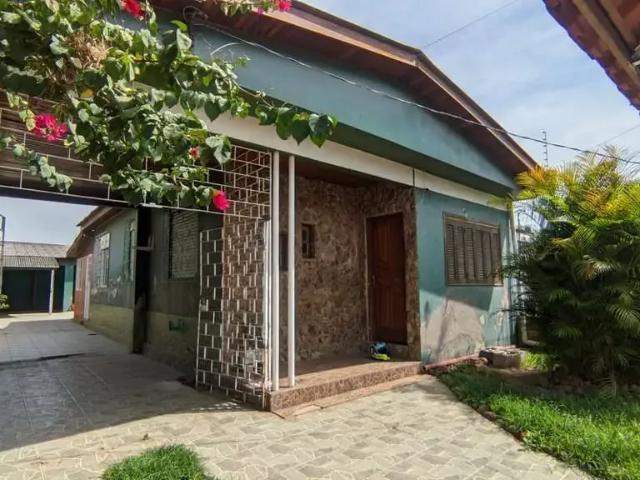 Casa / Sobrado para Venda em Porto Alegre/RS Sarandi 2 Quartos