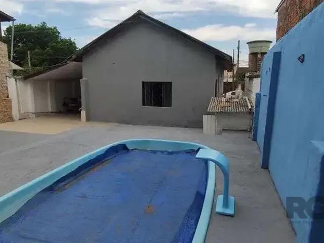 Casa / Sobrado para Venda em Porto Alegre/RS Sarandi 2 Quartos