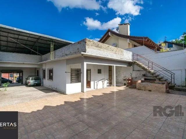 Casa / Sobrado para Venda em Porto Alegre/RS Sarandi 2 Quartos