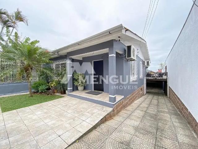 Casa / Sobrado para Venda em Porto Alegre/RS Sarandi 2 Quartos