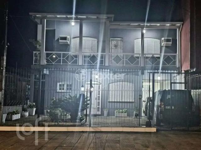 Casa / Sobrado para Venda em Porto Alegre/RS Sarandi 3 Quartos