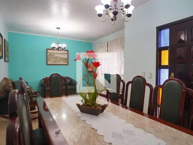 Casa / Sobrado para Venda em Porto Alegre/RS Sarandi 3 Quartos