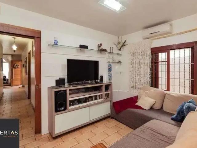 Casa / Sobrado para Venda em Porto Alegre/RS Sarandi 3 Quartos