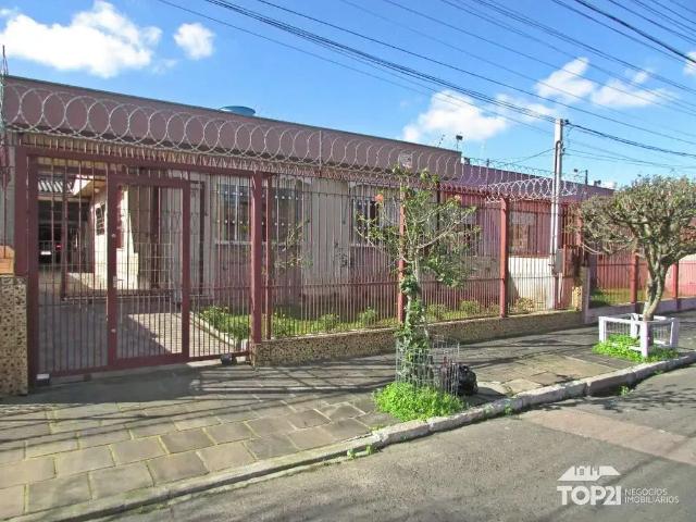 Casa / Sobrado para Venda em Porto Alegre/RS Sarandi 3 Quartos
