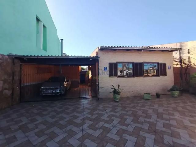 Casa / Sobrado para Venda em Porto Alegre/RS Sarandi 3 Quartos