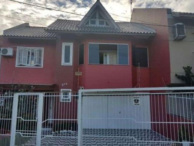 Casa / Sobrado para Venda em Porto Alegre/RS Sarandi 3 Quartos