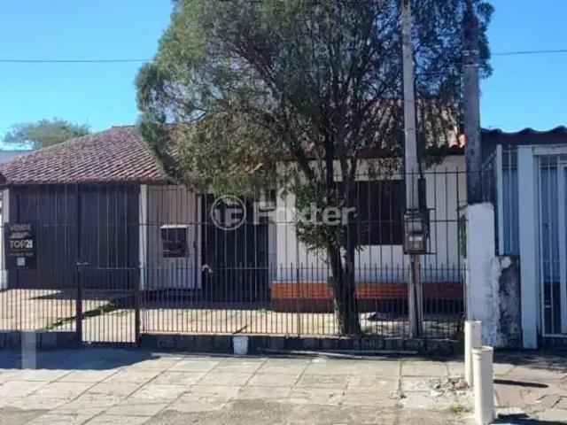 Casa / Sobrado para Venda em Porto Alegre/RS Sarandi 3 Quartos
