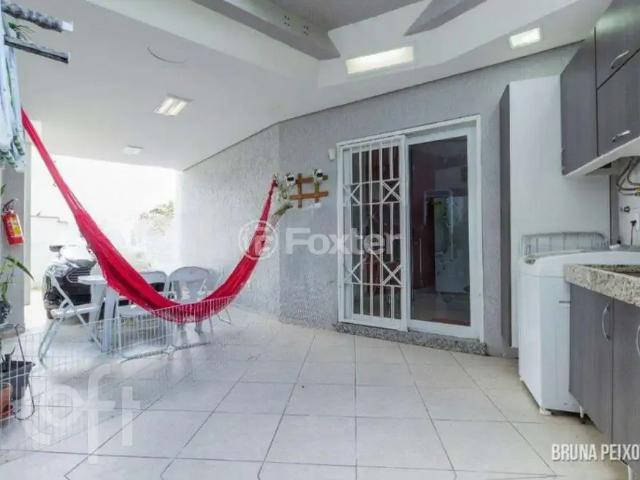 Casa / Sobrado para Venda em Porto Alegre/RS Sarandi 3 Quartos