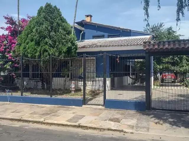 Casa / Sobrado para Venda em Porto Alegre/RS Sarandi 3 Quartos