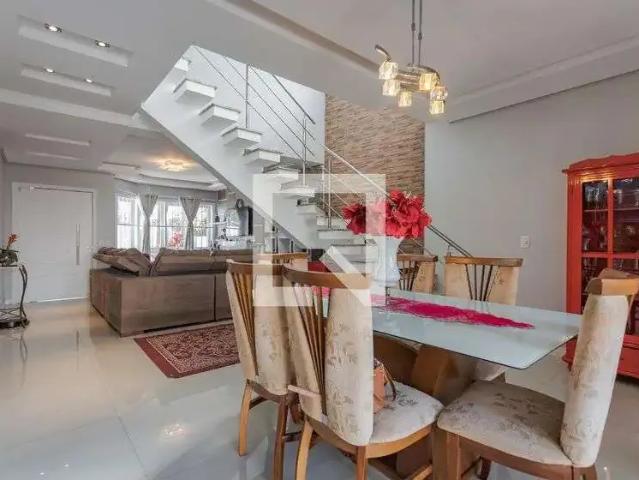 Casa / Sobrado para Venda em Porto Alegre/RS Sarandi 3 Quartos