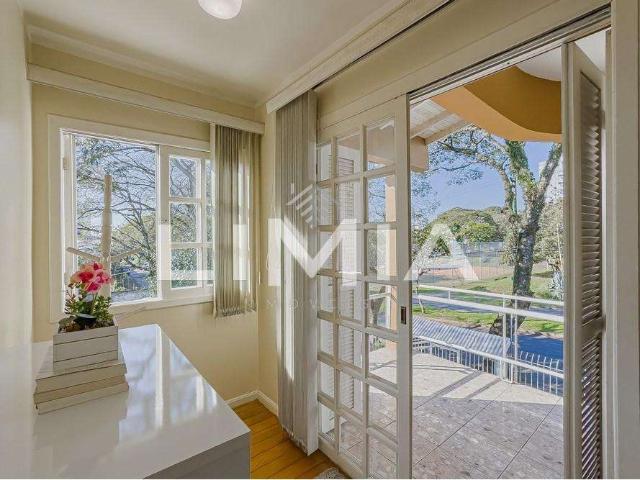 Casa / Sobrado para Venda em Porto Alegre/RS Sarandi 3 Quartos