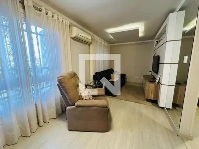 Casa / Sobrado para Venda em Porto Alegre/RS Sarandi 3 Quartos