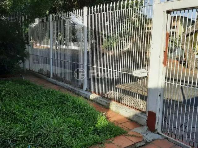 Casa / Sobrado para Venda em Porto Alegre/RS Sarandi 3 Quartos
