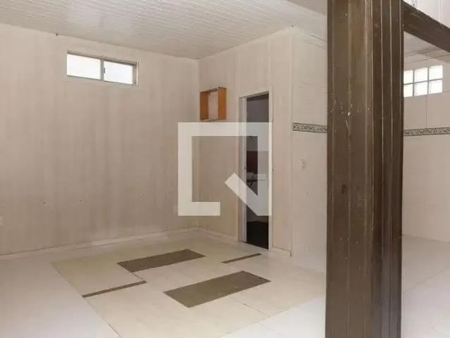 Casa / Sobrado para Venda em Porto Alegre/RS Sarandi 3 Quartos