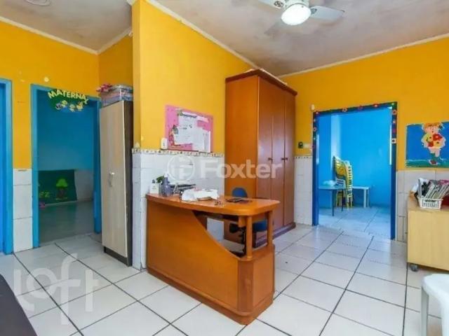 Casa / Sobrado para Venda em Porto Alegre/RS Sarandi 3 Quartos
