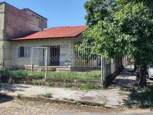 Casa / Sobrado para Venda em Porto Alegre/RS Sarandi 3 Quartos